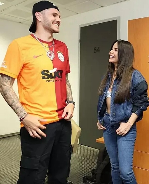 Simge Sağın: Simge Sağın: